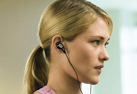 Top 5 Earbud Headphones Under $100 - DC Clubbing